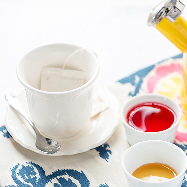 Metabolism Boosting White Tea with Cranberry and Honey